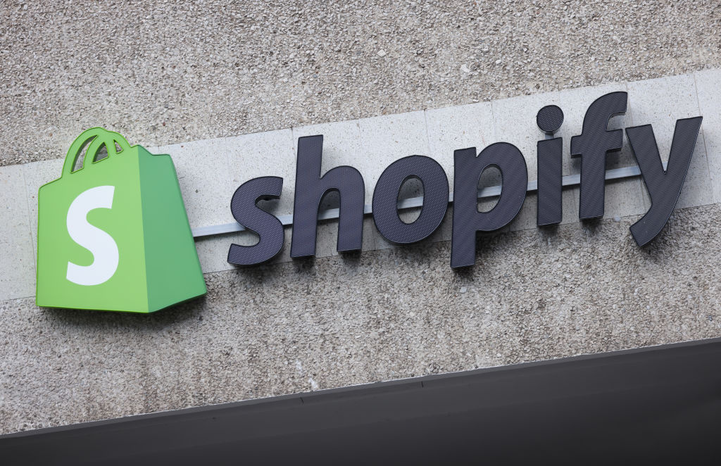 Shopify's AI Tools Like Image Generator, Sidekick Assistant Now ...