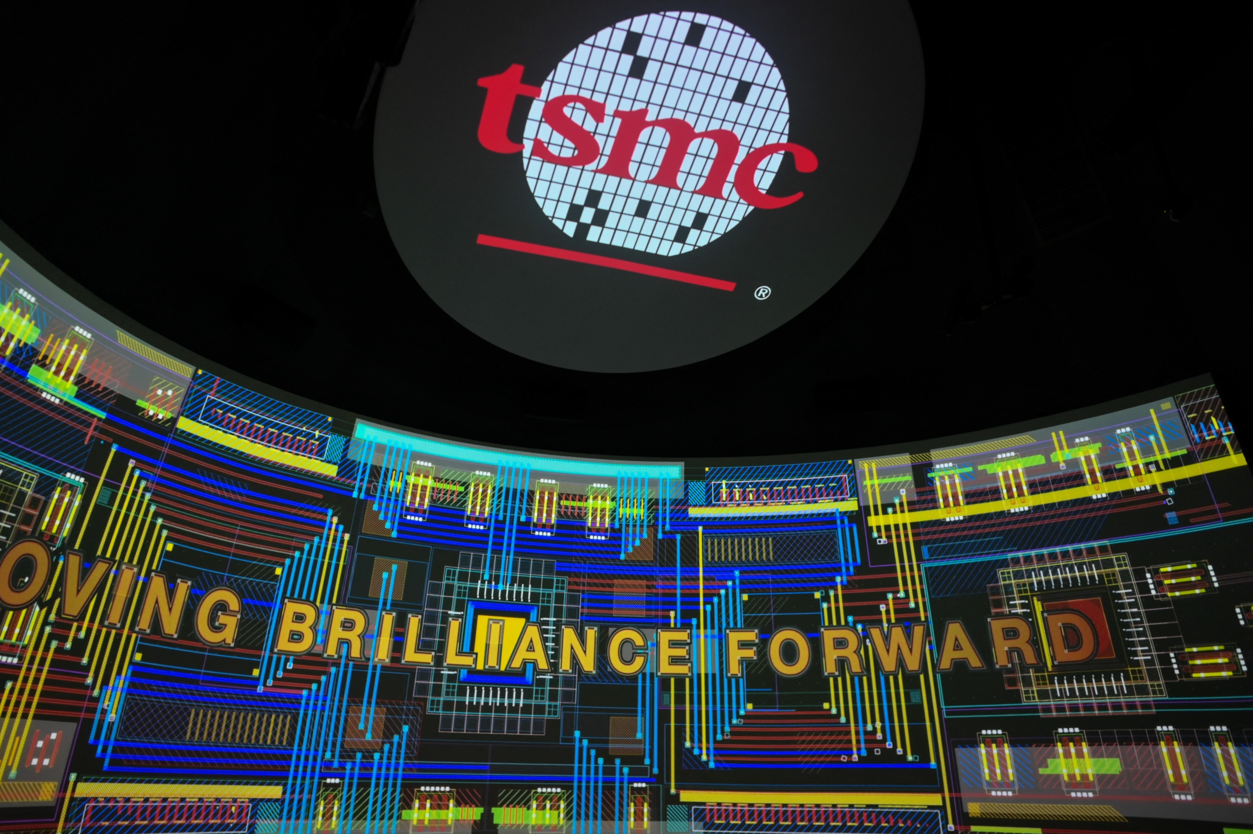 US Probes TSMC for Allegedly Helping Huawei Develop Smartphone, AI Chips for the Chinese Tech