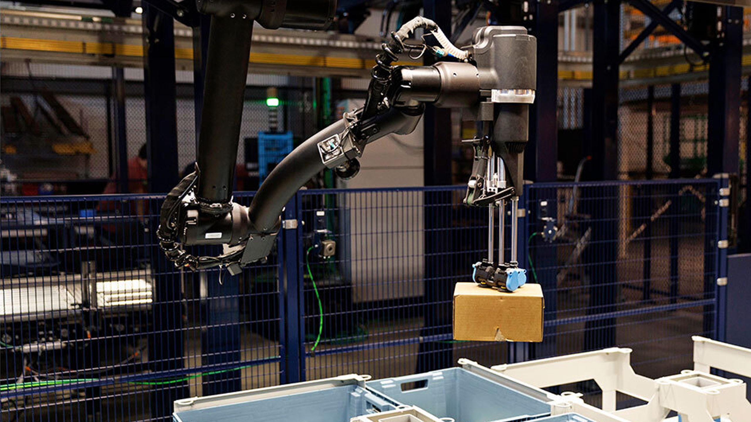 Meet 'Blue Jay': Amazon's New AI Warehouse Robot That Could Replace ...