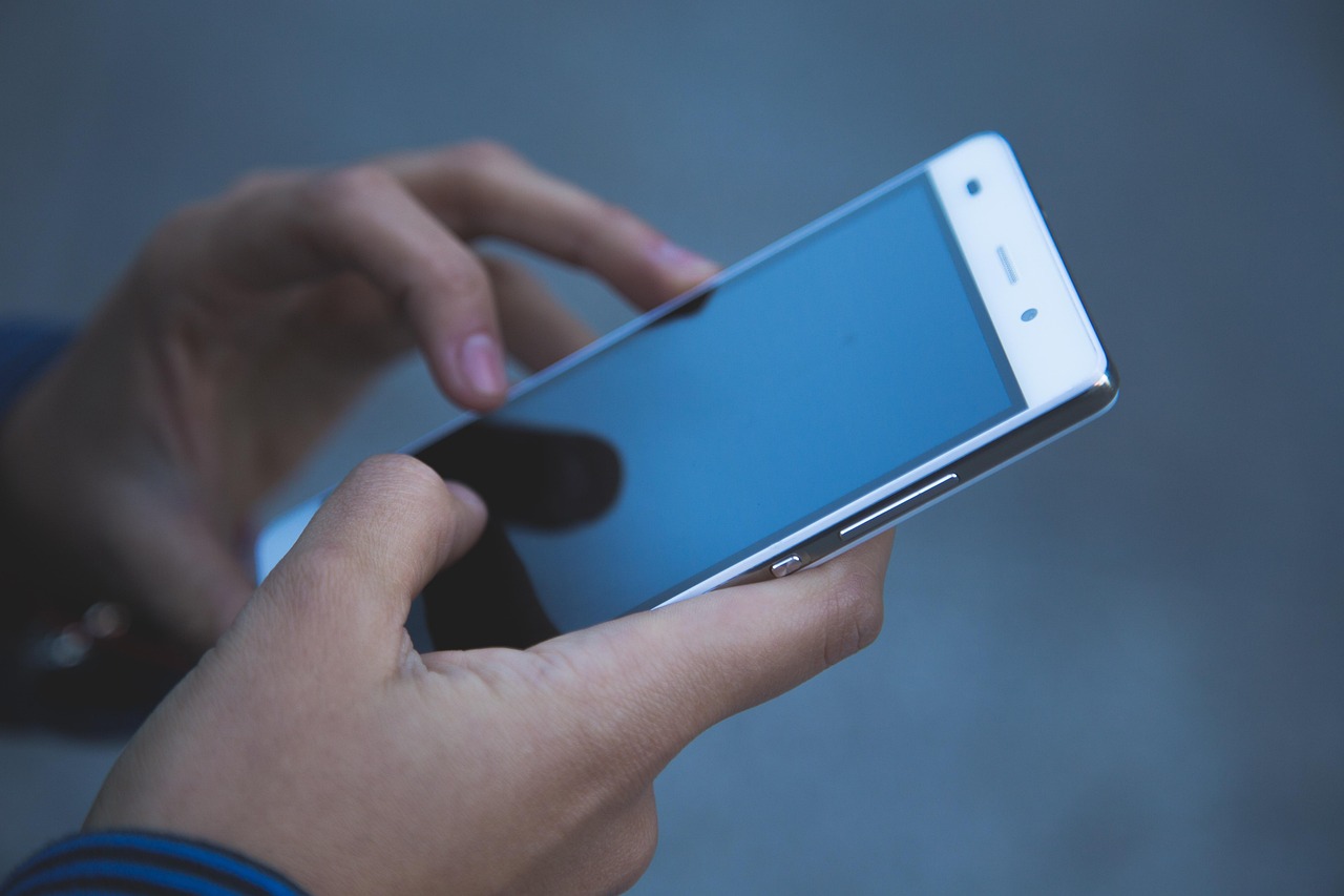 Best Phone Battery Life 2026: Top Long‑Lasting Smartphones That Go All ...
