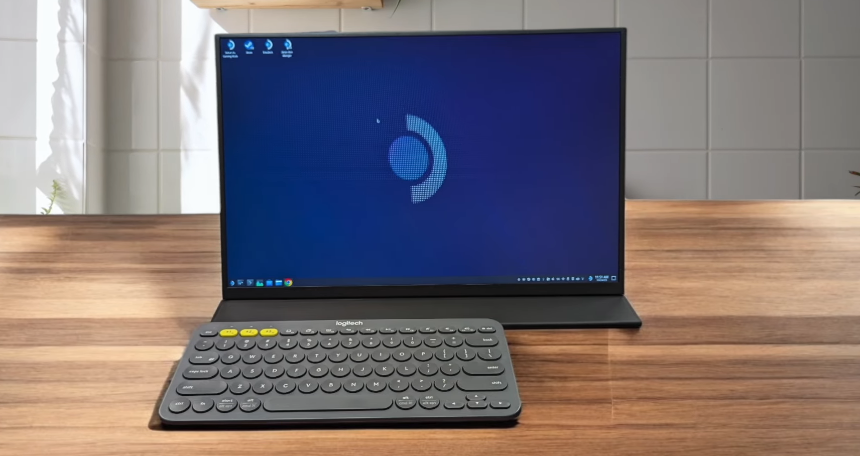 Portable Gaming Monitors: Essential Travel Gaming Setup and Esports ...