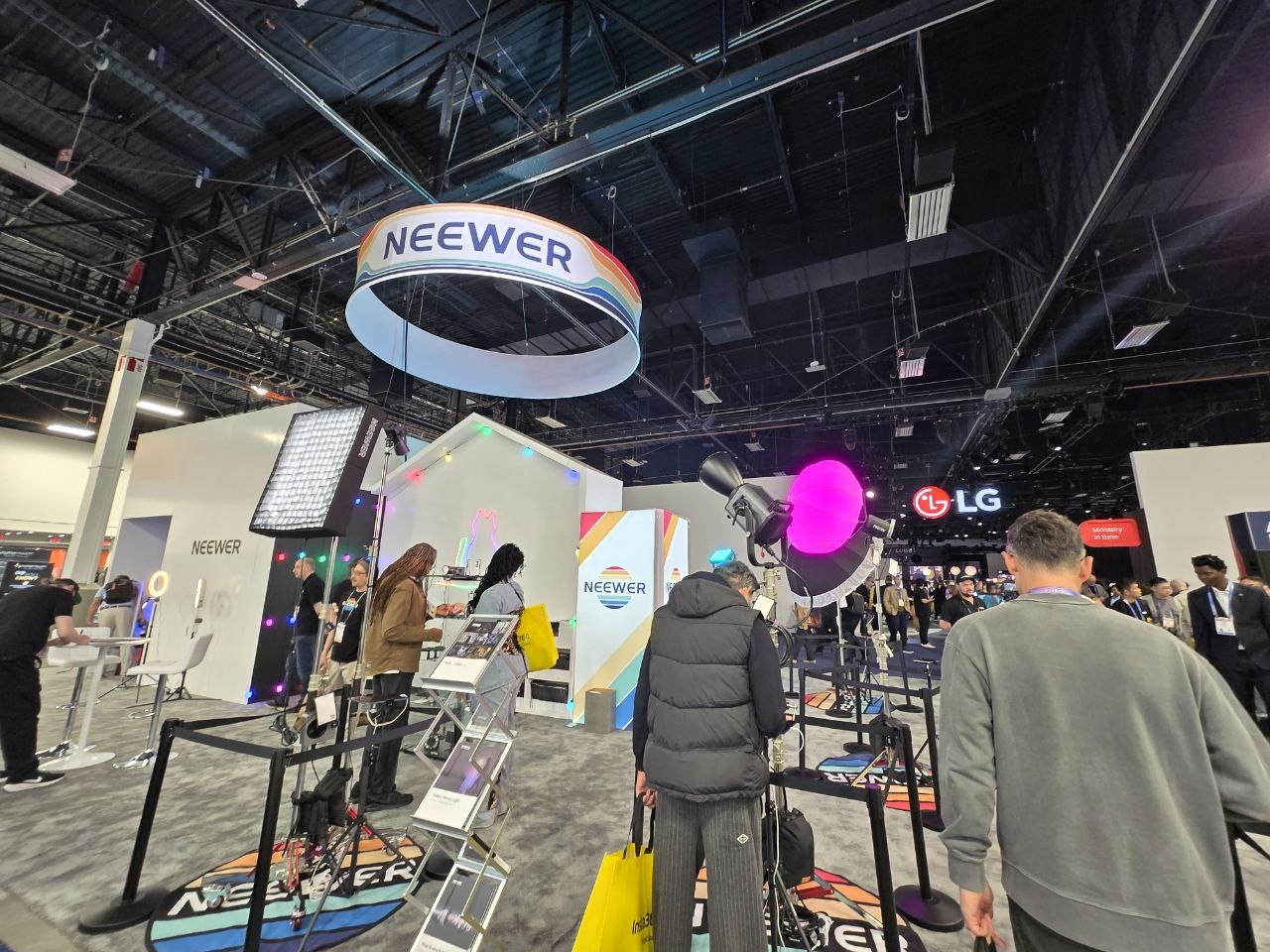 Illuminating the Every Day: Neewer's Bold Expansion into Smart Home ...