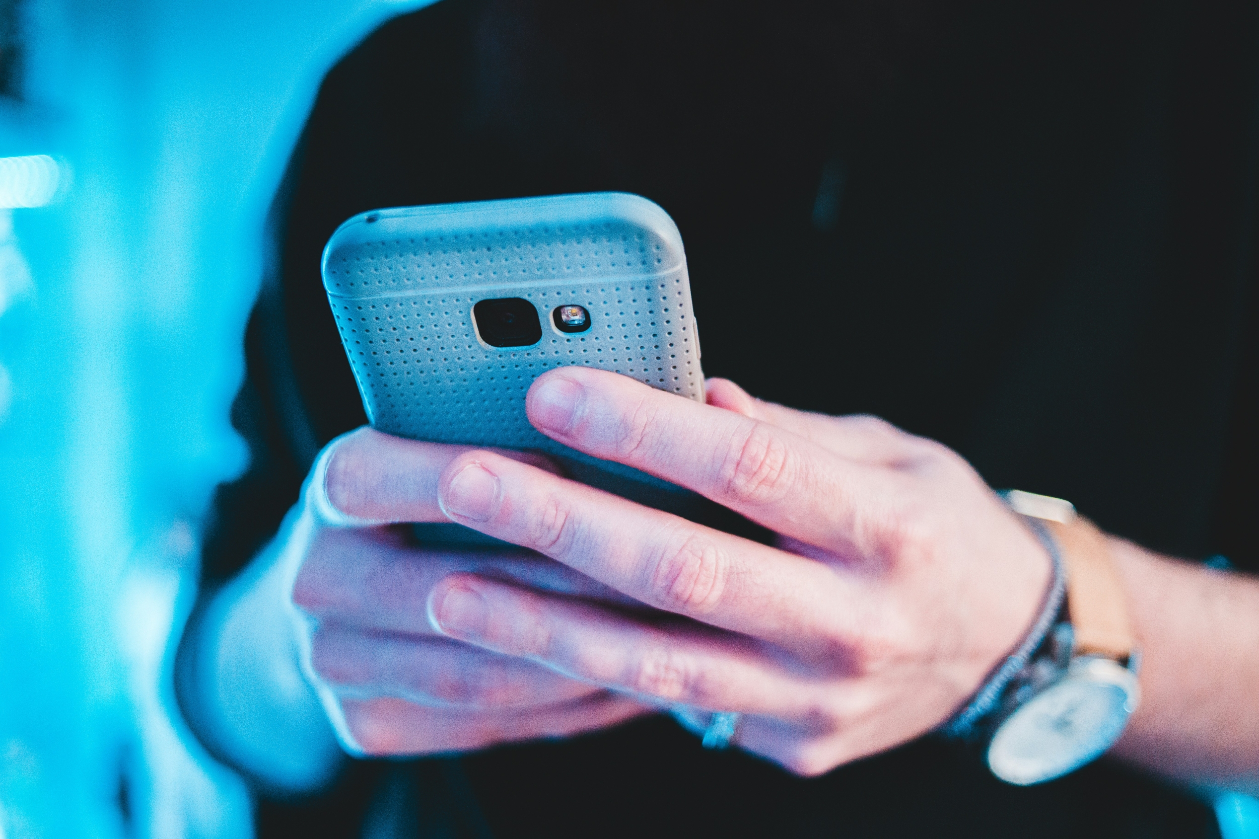 10 Everyday Devices Using Hidden AI Technology to Simplify Daily Life ...