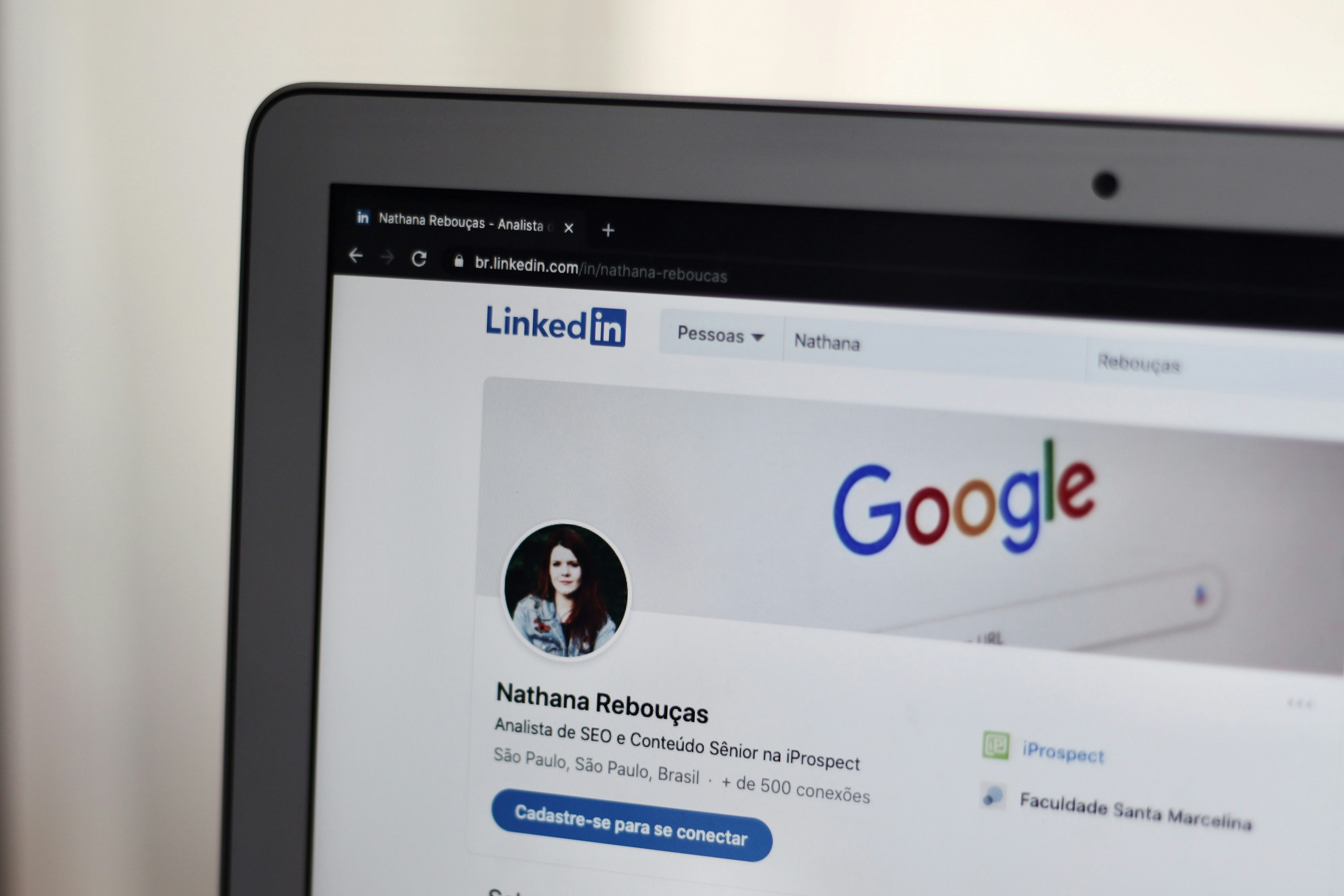 How LinkedIn Influencers Share Career Advice, Build Thought Leadership ...