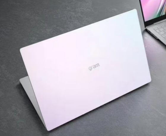 LG Gram 17 Lightweight Laptop Redefines Portability with WQXGA Display ...