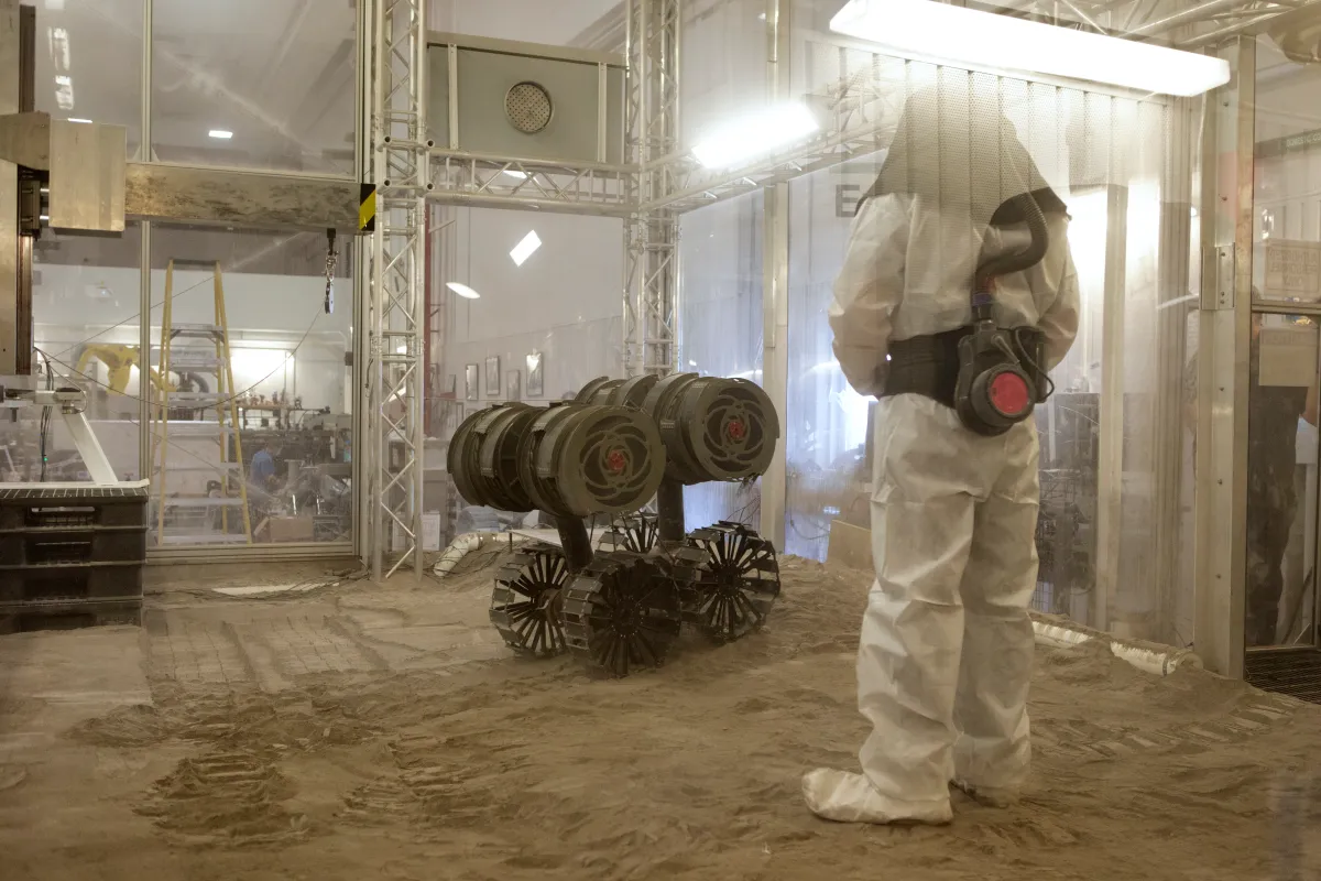 Lunar Regolith Excavation Has No Working Solution — 50 College Robots ...