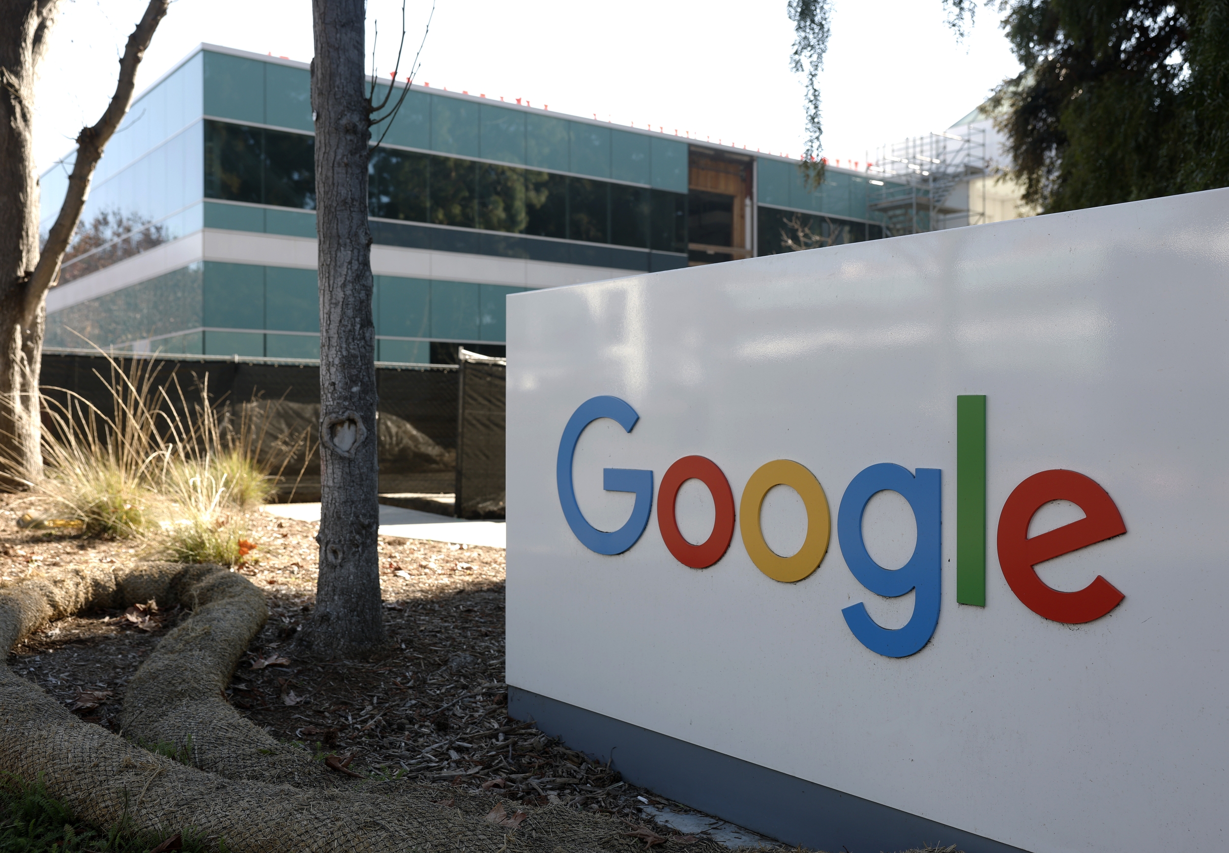 Alphabet Prices $84.75 Billion Equity Raise: Berkshire Hathaway Doubles ...