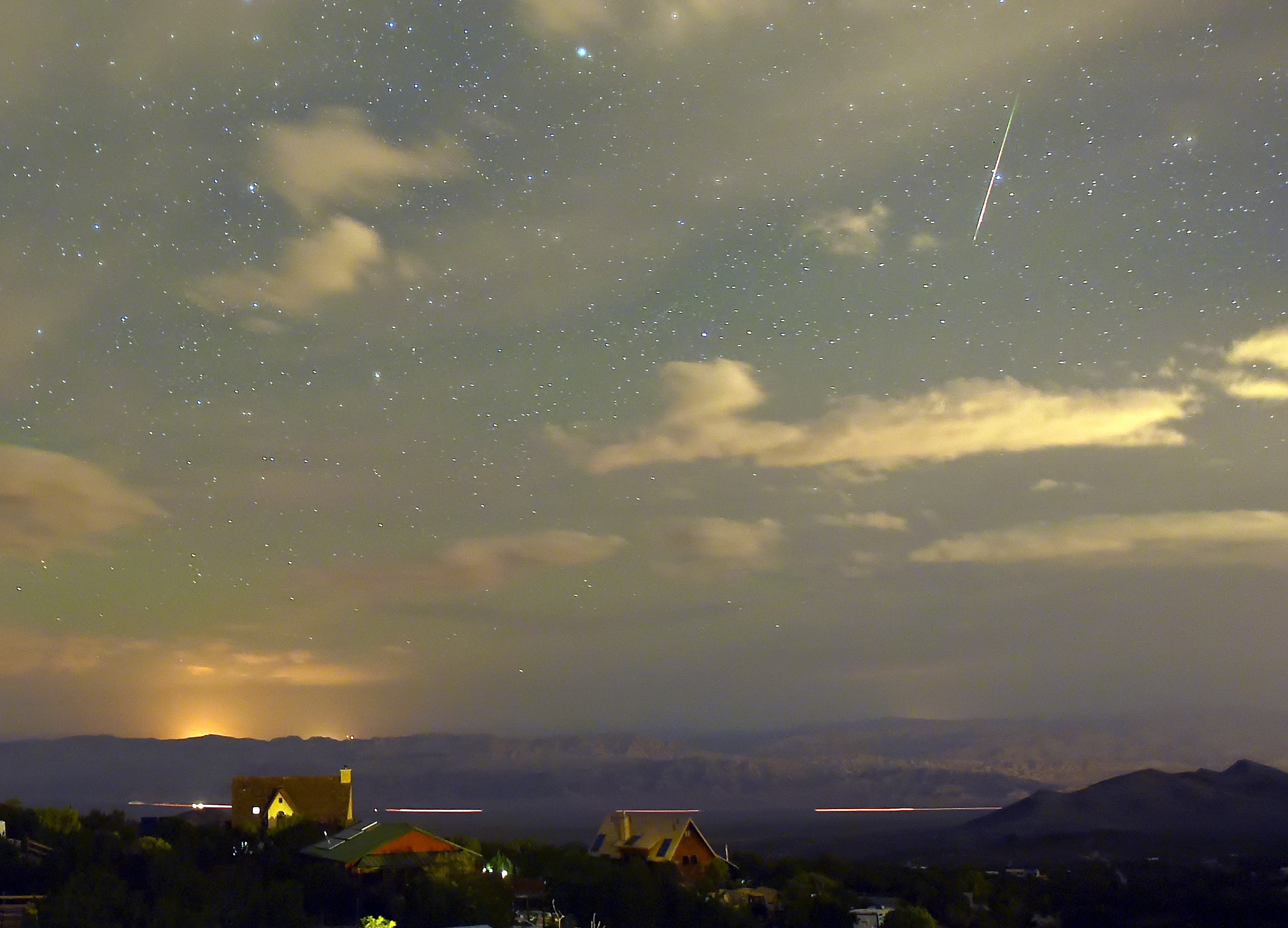 Daytime Arietids Meteor Shower Peaks Today: FM Radio Detects What ...