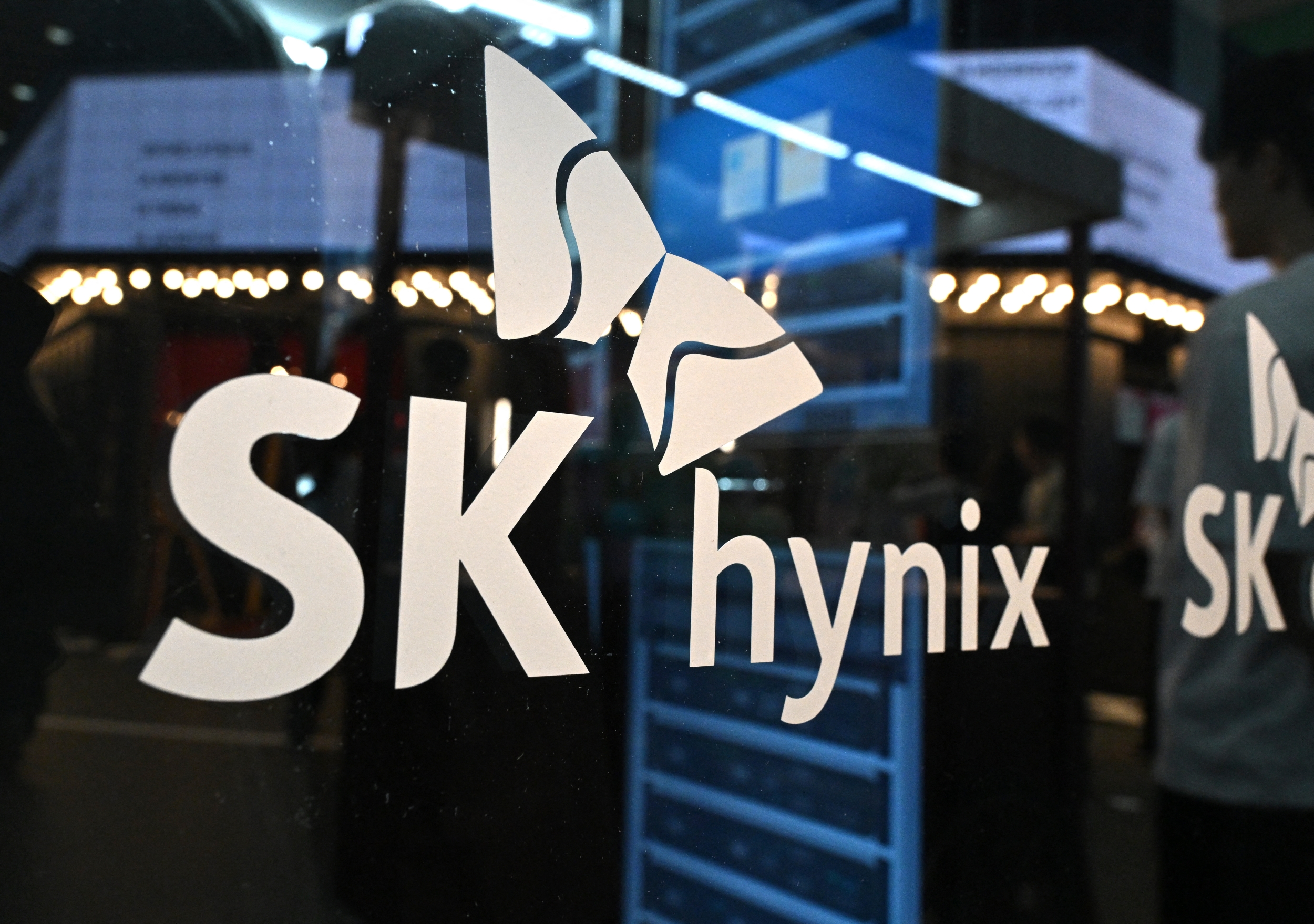 Nvidia and SK hynix Sign Multiyear Memory Pact: Why Your Next PC's RAM ...