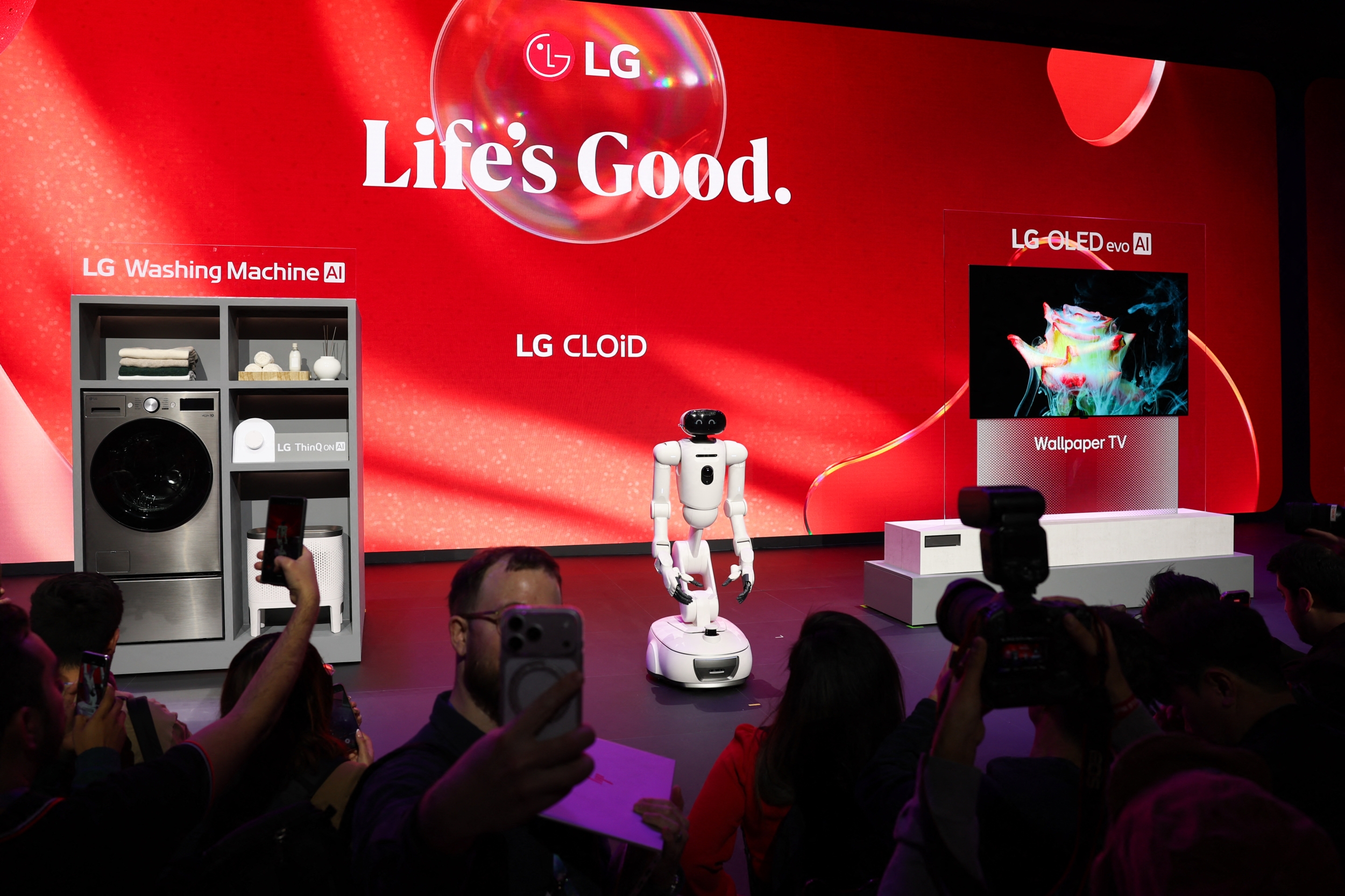 LG Electronics Sets Up a CEO-Level Robotics Business Center to Speed ...