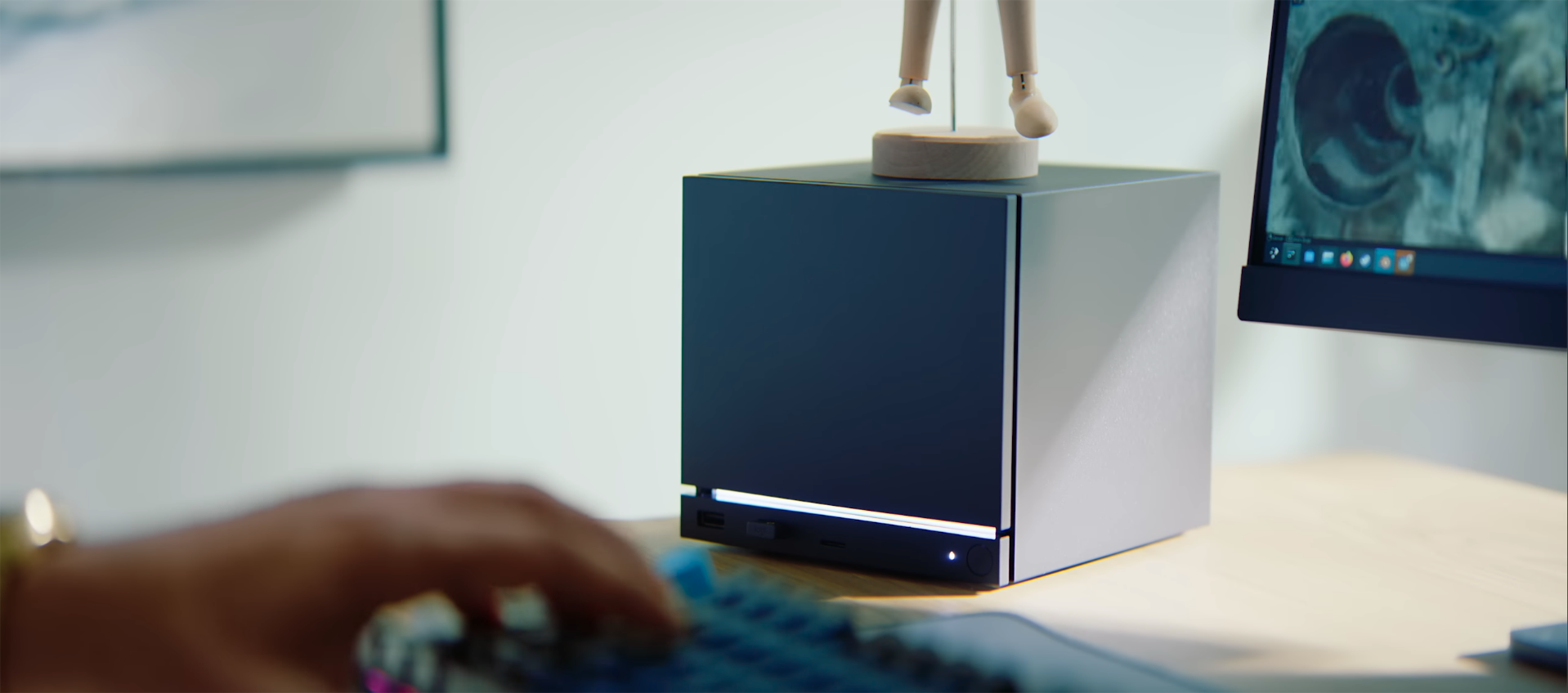 Steam Machine Price Confirmed at $1,049: June 30 Launch, Lottery Closes ...