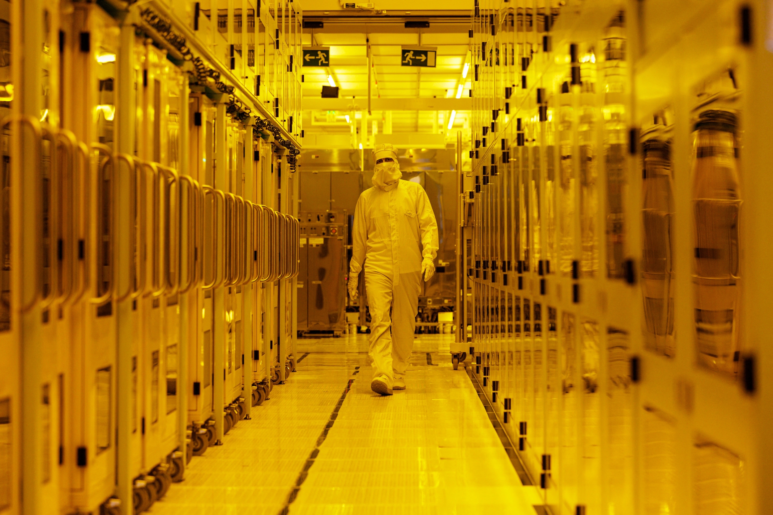 Chinese Foundries Ride the AI Chip Boom as TSMC's Overflow Trickles Down